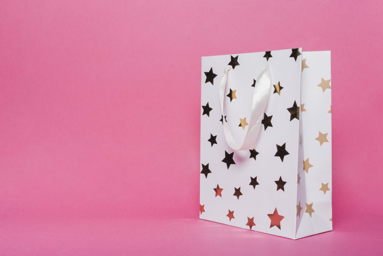 6 Ideas de packaging para marcas de indumentaria | Paper SRL